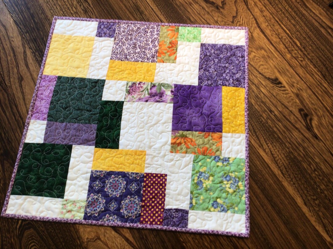 Square Quilted Table Topper, Vintage Inspired Topper - Etsy