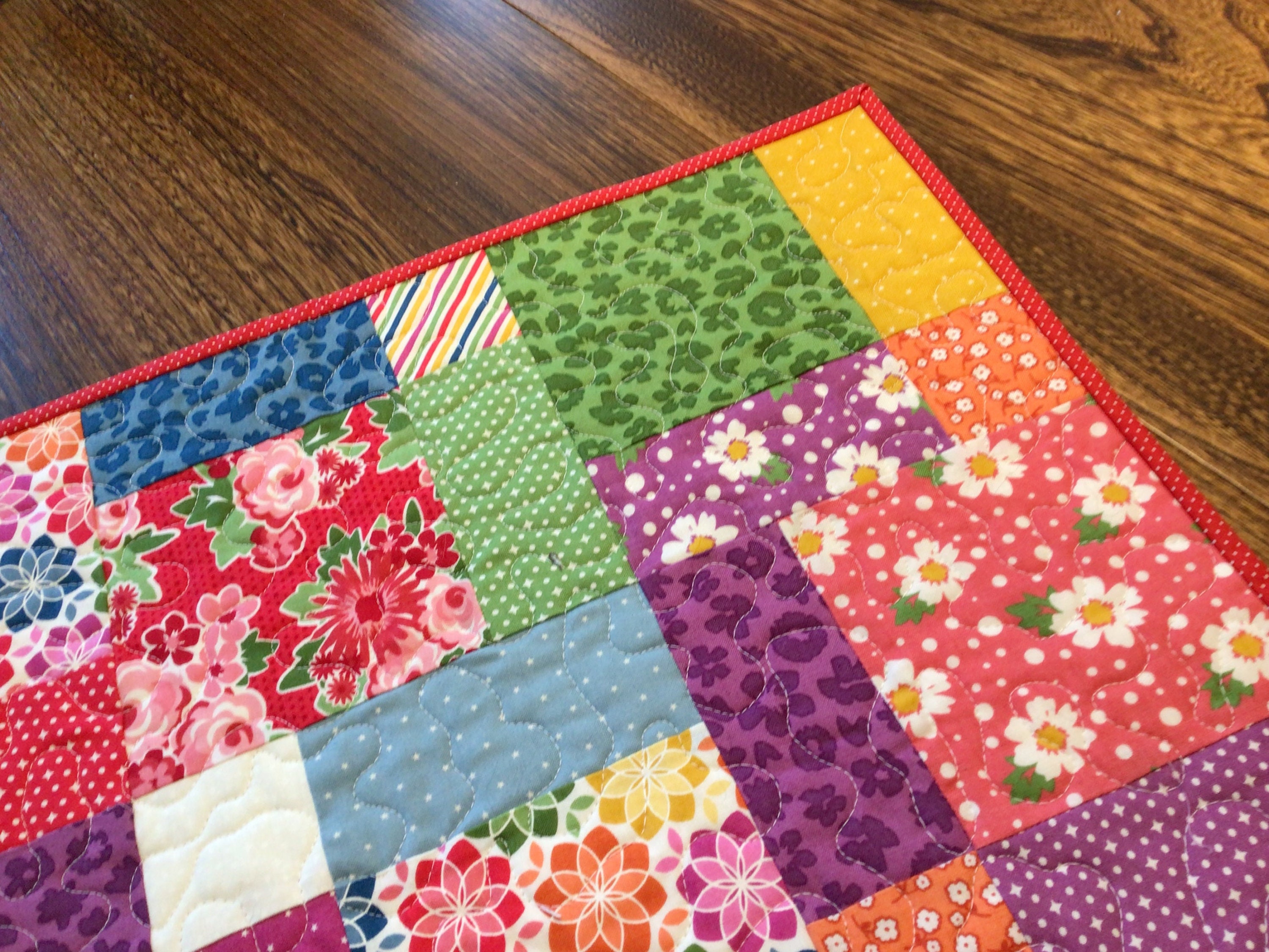 Square Table Topper, Vintage Inspired Quilted Table Topper - Etsy