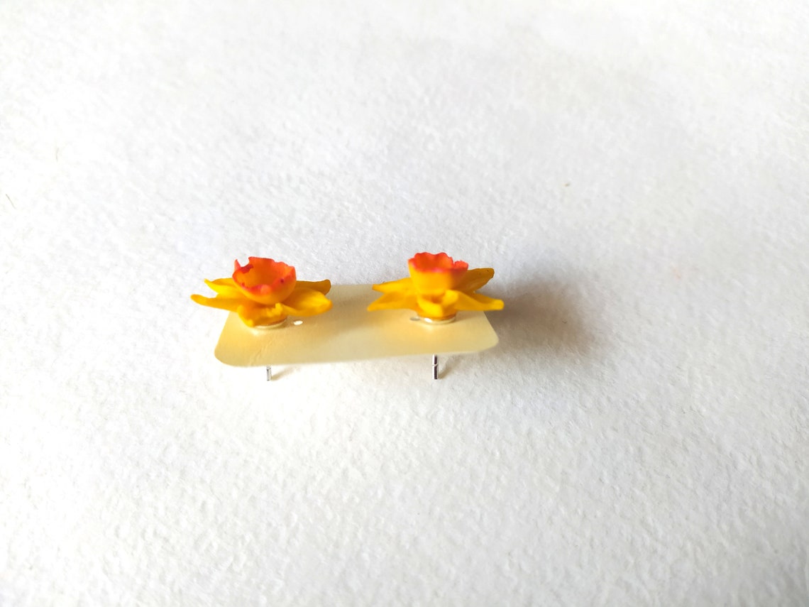 Daffodil earrings daffodil stud yellow daffodil Polymer clay | Etsy