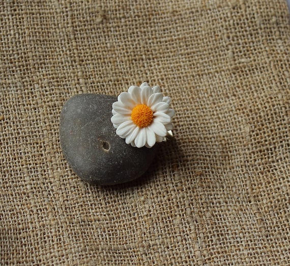 Daisy Ring Chamomile Ring Flower Polymer Clay Jewelry Flower Ring White Jewelry Floral Jewelry Gift for Her Wedding Jewelry Tiny Floral Ring Etsy