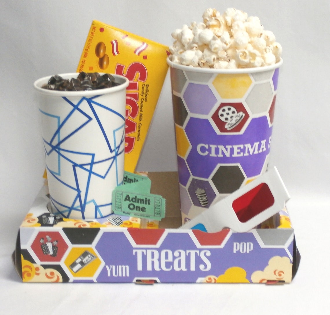 Kino behandelt Snack Tablett W/Popcorn & Auswahl an | Etsy
