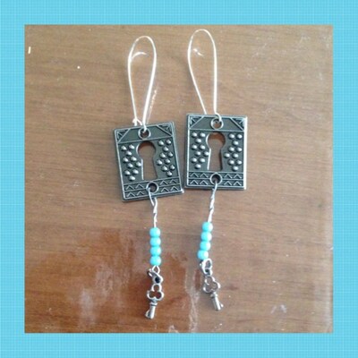 Keyhole Pendant Connector Key Hole Lock Escutcheon Silver Keyhole Key ...