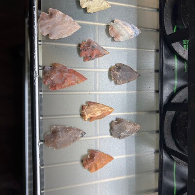 10 Arrowheads Authentic Hand Crafted Agate Stone Arrow Heads Randomly ...