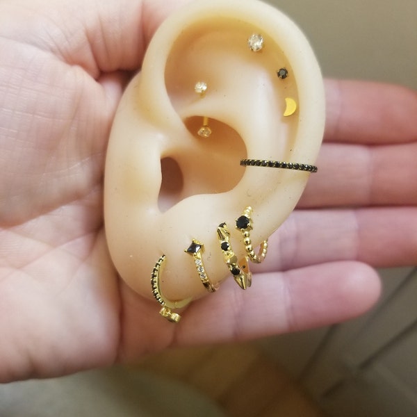 Black CZ Crystal 6mm, 8mm, 10mm, 12mm Titanium Clicker · Daith/helix ...