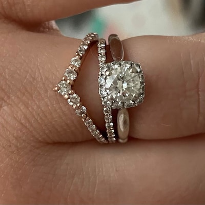 Classic V Shape Wedding Band. Tiara Diamond Band. V Shape Diamond Ring ...