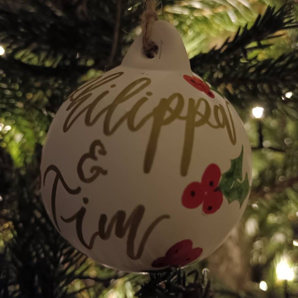 Set of 20 Calligraphy Name Tags - Simple Black and White Personalised ...