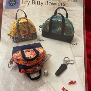 The ZIP & CLIP BAG Purse Sewing Pattern, Around the Bobbin Sewing ...