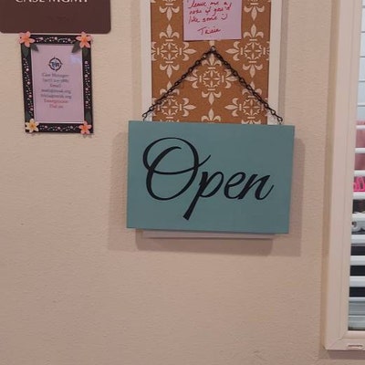 Modern Be Back Soon Clock Sign, Will Return Soon Sign, Round Store Hour ...