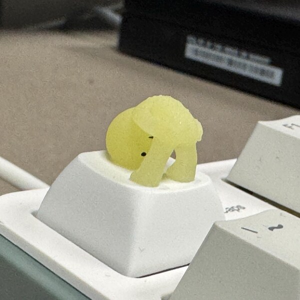 LONELY?¿ | Keycap | Smiskey - Etsy