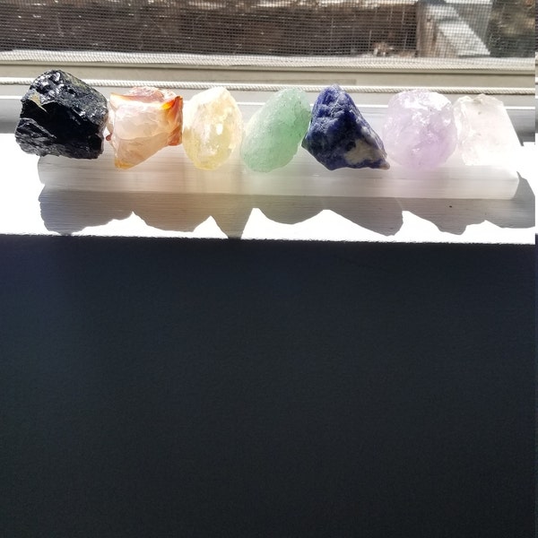 Raw Crystal 7 Chakra Set With Selenite Plate - Chakra Kit - Crystals ...