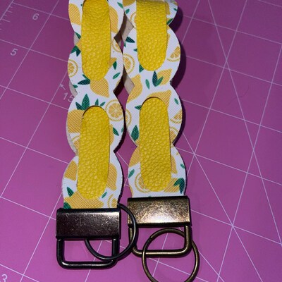 Loopy Key Fob SVG Keychain Wrist Fob Tempate Woven Faux Leather Fob ...