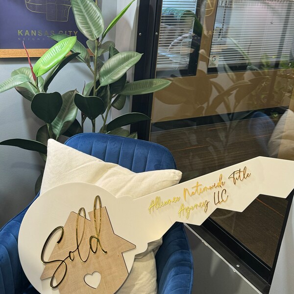 Personalized Realtor Key With Heart Closing Realty House Sold Acrylic ...