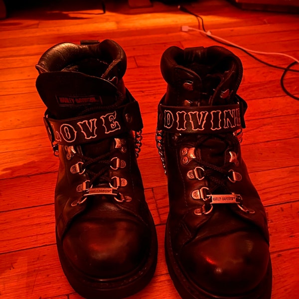 CUSTOMIZABLE Custom Leather Boot Harness Set - Etsy