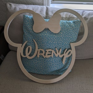 Disney Minnie Mouse Silhouette Name Decor, Wooden Minnie Mouse With Bow ...