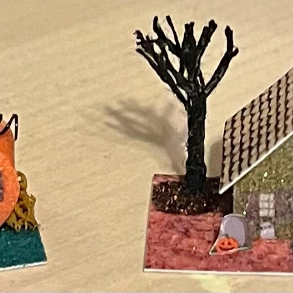 Tiny Halloween Glitter House – 1:12 Scale Dollhouse Miniature Putz ...