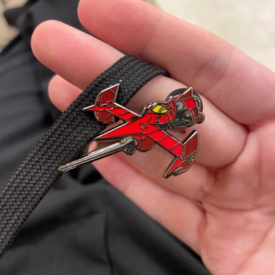 Iron Giant Enamel Pin - Etsy