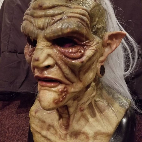 Wink Emoji Resin Half Mask Wearable With Adjustable Elastic Strap ...