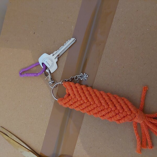 Handmade Macrame Keyring / Twist Keyring / Keychain / Bag Accessories ...