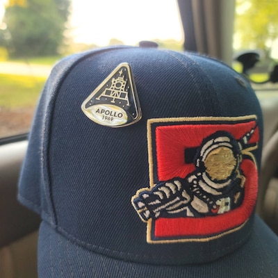 NASA Apollo 11 Lunar Lander Enamel Pin Space Pin Cosmic Science Art ...