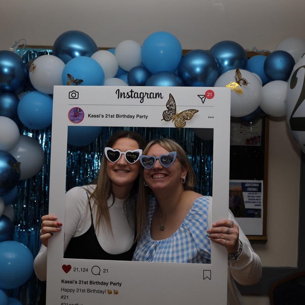 Personalised Selfie Frame for Parties | Custom Instagram Selfie Frame ...