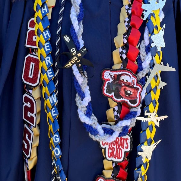 BLUEY Inspired Graduation Lei, Ribbon Lei, Custom Lei, Made to Order ...