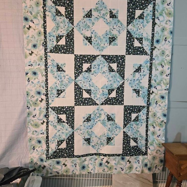 Boxed In, Quilt Pattern, 2.5 Strip Pattern, Table Runner Pattern, Villa ...