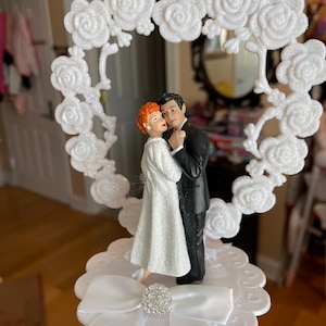 Princess Theme Fairytale Queen Wedding Cake Topper Emeral City | Etsy