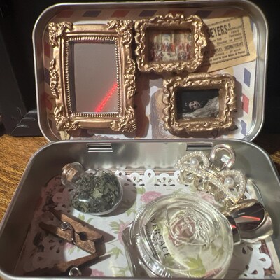 Custom Handmade Altoids Tin Wallet - Etsy