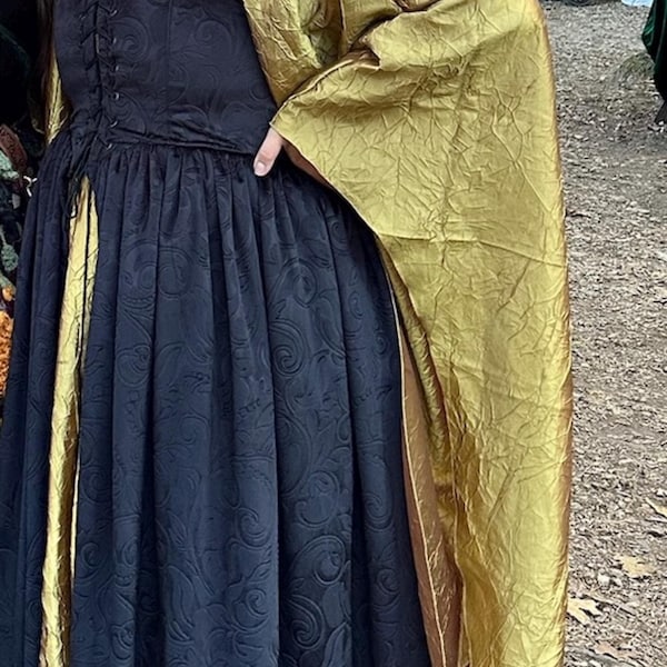 Blouse-length Beautiful Irish Scottish Leine Chemise Renaissance ...