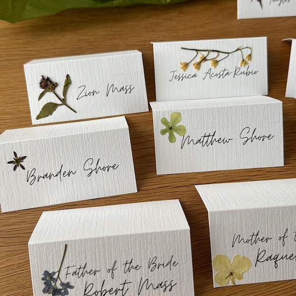 Personalized Pressed Flower Place Cards: Rustic Wedding Decor - Etsy