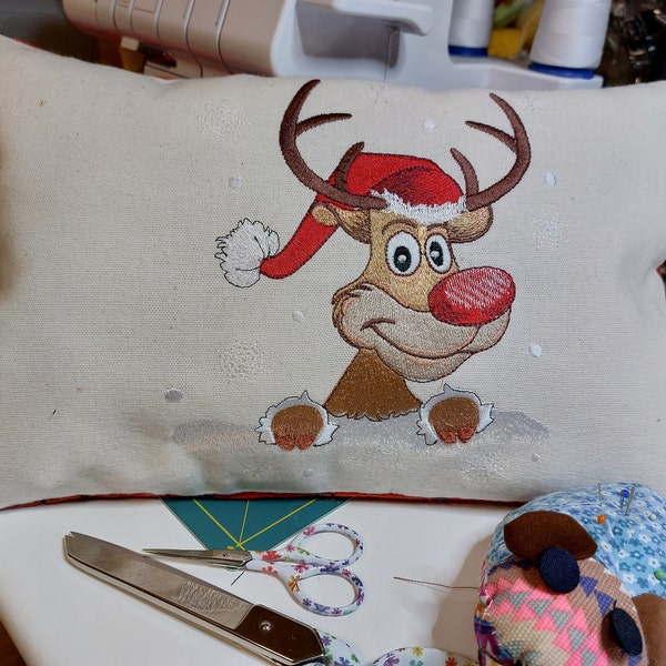 Reindeer Christmas Embroidery Design: Holiday Decor (5 Sizes) (digital ...