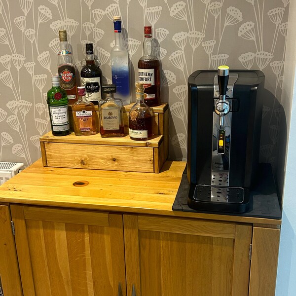 Summer House Bar, Outside/indoor Bar, Gin, Wine, Beer .BBQ, Hot Tub ...