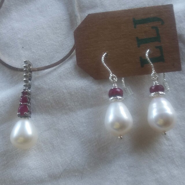 Fine handmade jewelry...and a little vintage by LetLooseJewelry