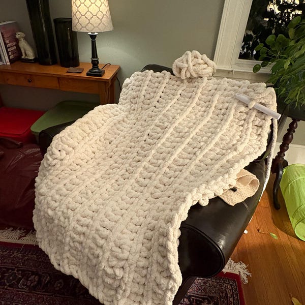 CROCHET PATTERN & VIDEO/ Chunky Cabin Throw, Jumbo Blanket Yarn Pattern ...