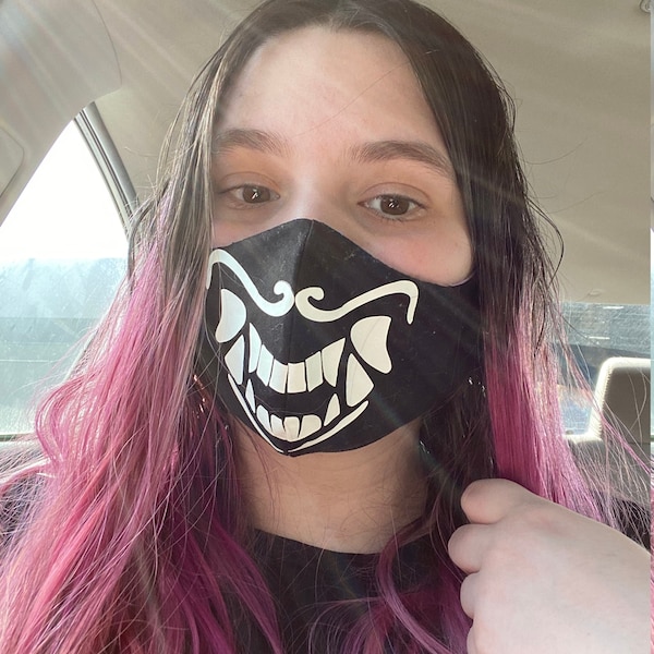 KDA Pop/stars Akali Grafitti HTV Face Mask *made to Order* - Etsy