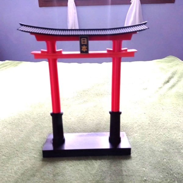 Japanese Torii Gate, Realistic Torii, Torii Gate Statue, Premium Torii ...