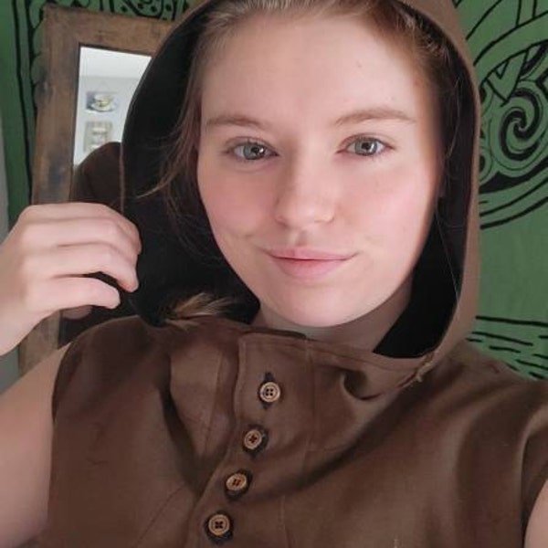 Hooded Half Vest Sewing Pattern, LARP Rogue Pattern, Medieval Villain ...