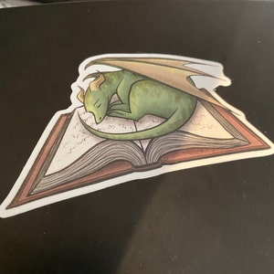 Saphira Bookmark - Etsy