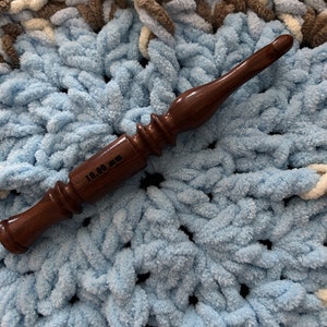 Chess Ergonomic Wood Crochet Hooks, Sizes 1m to 10mm, Ethically ...