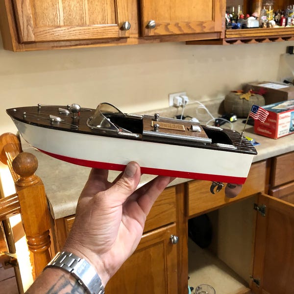 Chris Craft Model Boat Express Cruiser Built up Yacht Model 10" Long ...