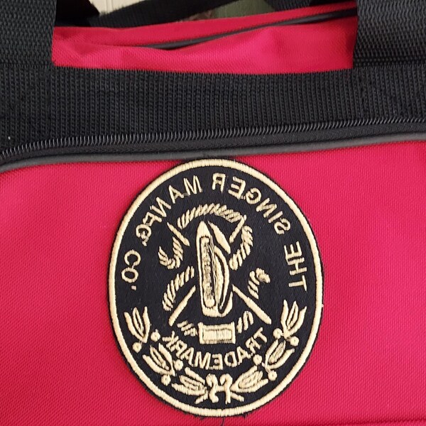 Patch: Emblem Singer Vintage Sewing Machine Gold on Black 4.5w by 4.25h ...