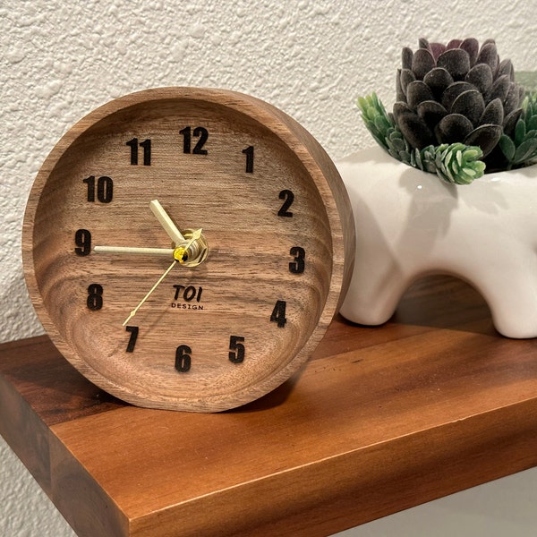 Handmade Birch Plywood Round Table Clock 4.33 Inch Diameter - Etsy