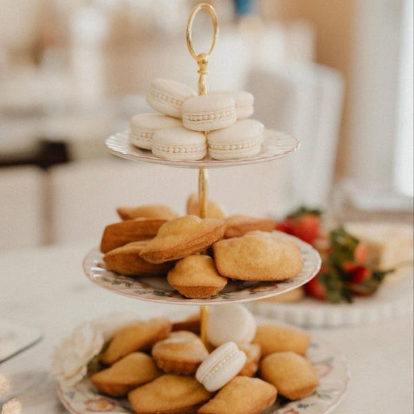 Blush Pink Pearl Macarons - Macaroons Cookies Treats Delicious Flavor ...
