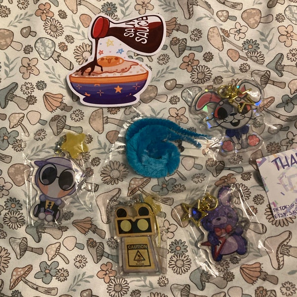 FNAF Security Breach Holographic Keychains 2.5” - Etsy