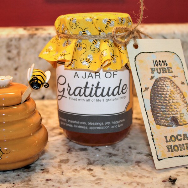 PRINTABLE HONEY LABELS Bee Tags for Jars, Beekeeper Gift Cards. Digital ...