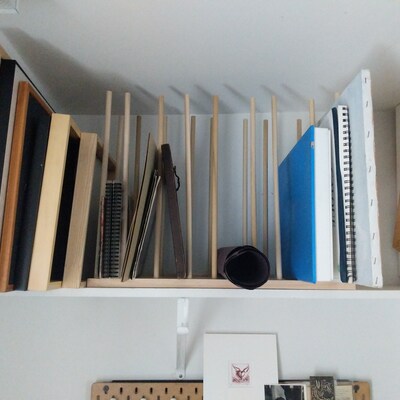 Adjustable Art Storage Rack for Framed Art, Picture Frame, Canvas ...