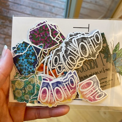 Letter Q, WATERPROOF Vinyl Sticker, Water Bottle Sticker, Car Sticker ...