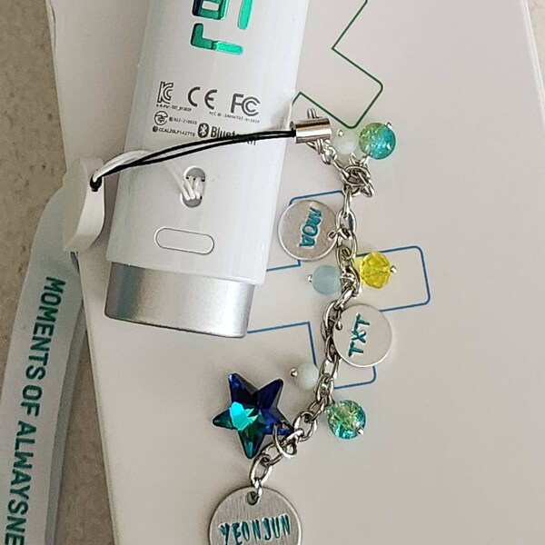 K-pop TXT MOA Light Stick Charms - Etsy
