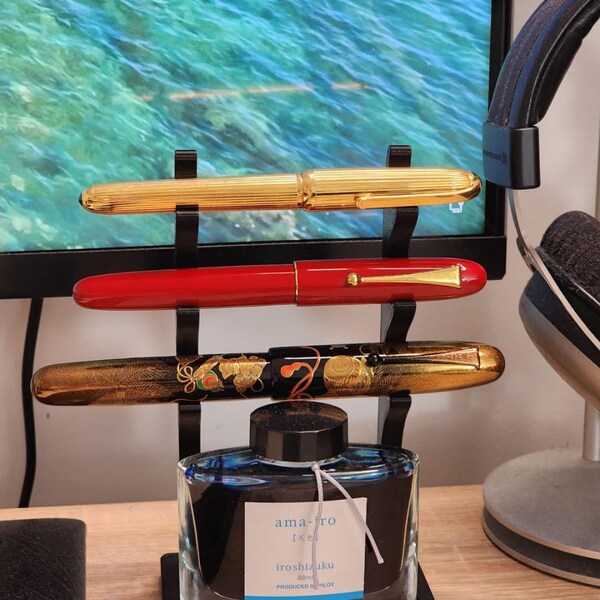 UNIQUE PEN STAND Fountain Pen Display Holder Ballpoint Pen Office ...