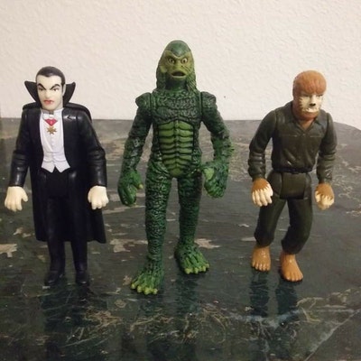 Fallout Cryptid Mole Rat Artifacts Teeth Claw in Custom Stash Box - Etsy